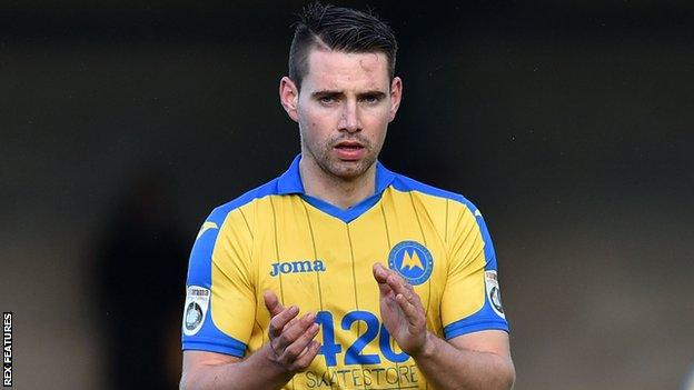 Daniel Sparkes: Dagenham & Redbridge sign Torquay United midfielder ...