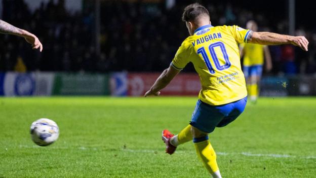 Arbroath 1-2 Raith Rovers: Last-gasp win puts visitors top of Scottish ...