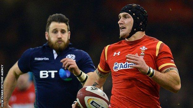 Tom James: Ex-Wales wing signs for Scarlets - BBC Sport