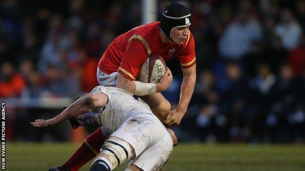 World Sevens Series: James Botham makes debut for Wales Sevens - BBC Sport