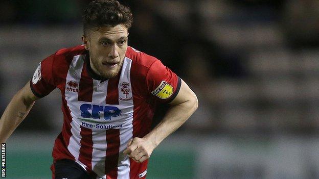 Ben Coker: Stevenage sign Lincoln left-back on loan - BBC Sport