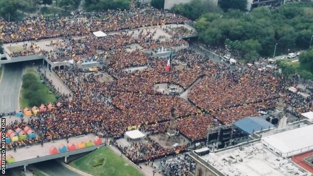 Tigres UANL: Half a million fans celebrate Mexican title win - BBC Sport