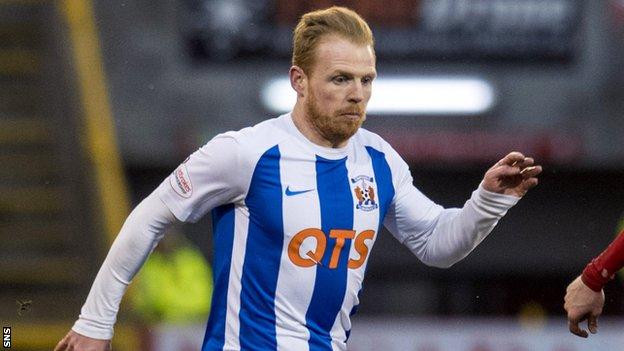 Chris Burke: Kilmarnock midfielder signs new one-year deal - BBC Sport