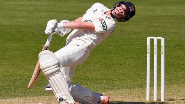 Callum Taylor: Essex and England Under-19 all-rounder signs deal - BBC ...