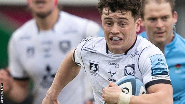 Charlie Chapman: Gloucester scrum-half signs new deal at Kingsholm ...