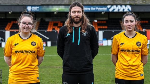 Carrick Rangers Falcons: Irish Premiership club launch women's team ...