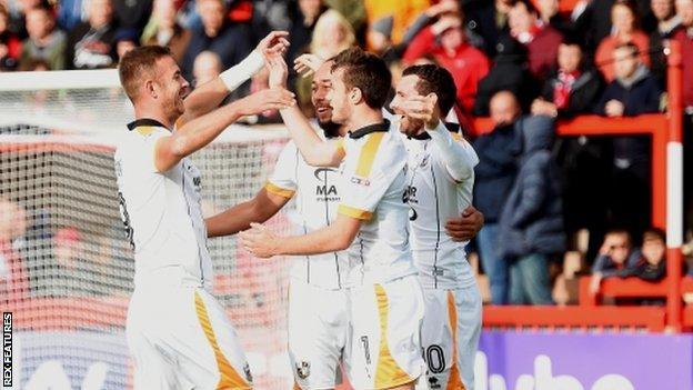 Tom Pope: Port Vale striker setting the right example for manager Neil ...