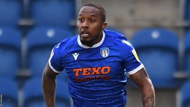 Callum Harriott: Gillingham sign free-agent winger on short-term deal ...
