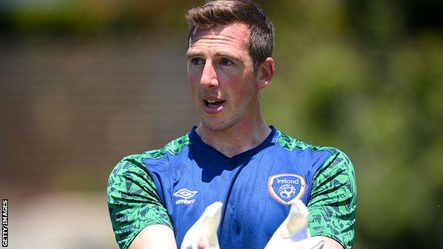 Rene Gilmartin: Swindon Town appoint former Colchester keeper as ...