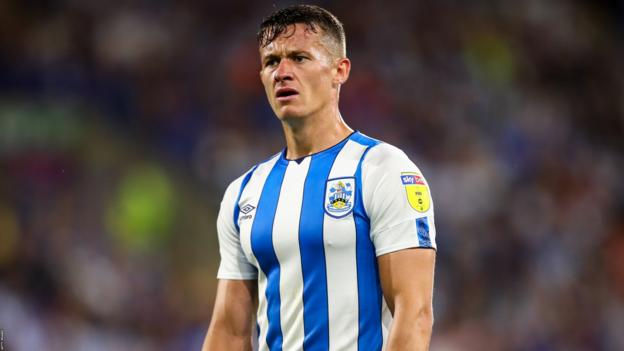 Jonathan Hogg: Huddersfield Town midfielder signs new two-year contract ...