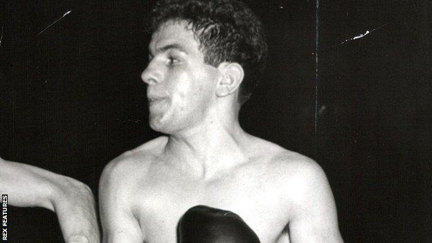 Dai Dower: Former British flyweight champion dies aged 83 - BBC Sport
