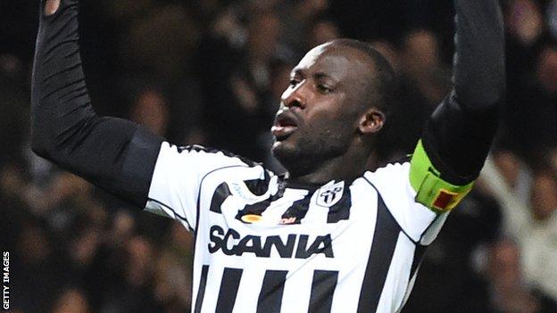 Cheikh Ndoye: Birmingham City sign Senegal international midfielder ...