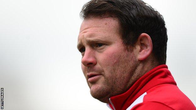 Darren Sarll: Ex-Stevenage boss returns to club 10 days after being ...