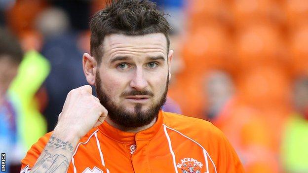 Mark Yeates: Notts County sign Blackpool winger on permanent deal - BBC ...