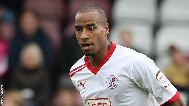 Tyrone Barnett joins Peterborough United on loan - BBC Sport