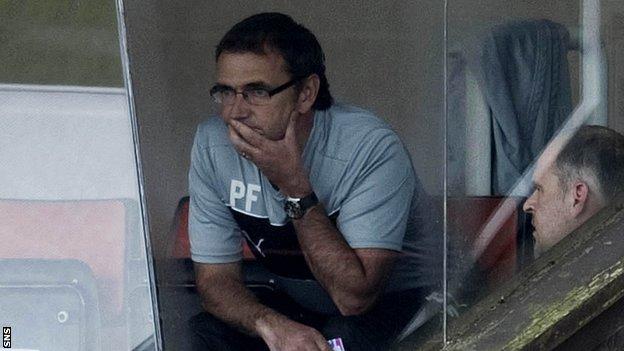 Pat Fenlon seeks Hibs signings after opening SPL defeat - BBC Sport