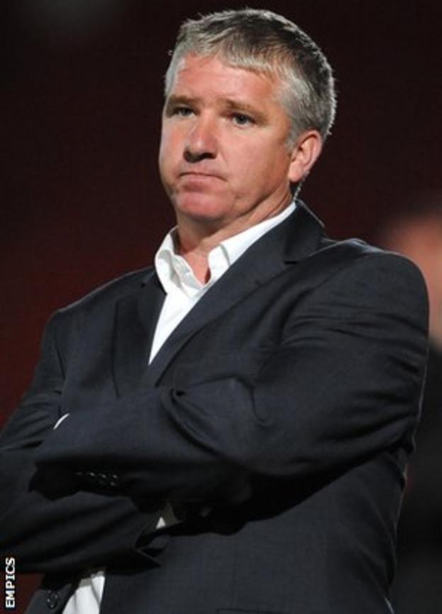 Torquay boss Martin Ling ready to make changes after cup loss - BBC Sport