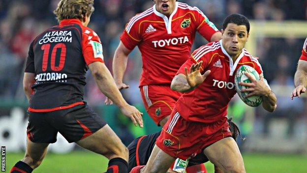 Doug Howlett replaces Paul O'Connell as Munster captain - BBC Sport