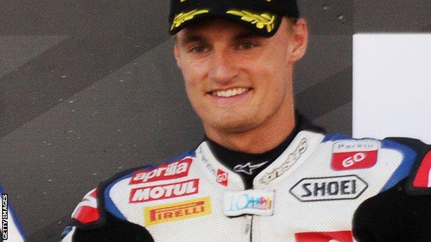 Chaz Davies toasts first Superbikes win as BMW move awaits - BBC Sport