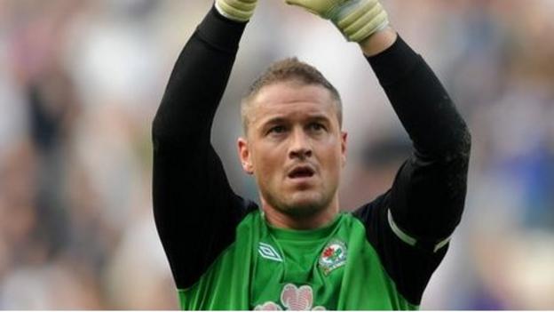 Paul Robinson: West Ham close in on deal for goalkeeper - BBC Sport