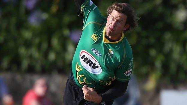 Worcestershire sign Kiwi all-rounder Jacob Oram for Twenty20 - BBC Sport