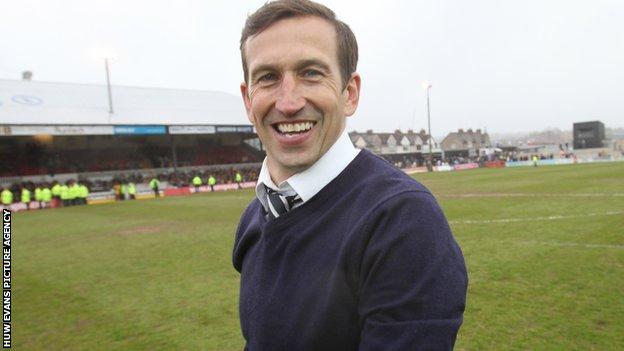 Newport must hold nerve, says manager Justin Edinburgh - BBC Sport
