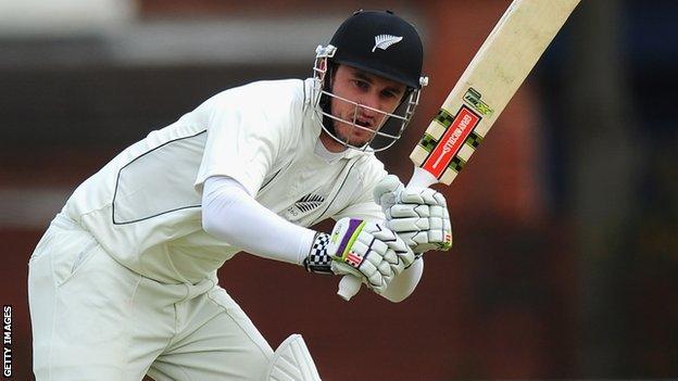 Hamish Rutherford: Essex batsman 'desperate to play' - BBC Sport