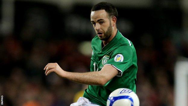Marc Wilson misses Republic of Ireland friendly against England - BBC Sport
