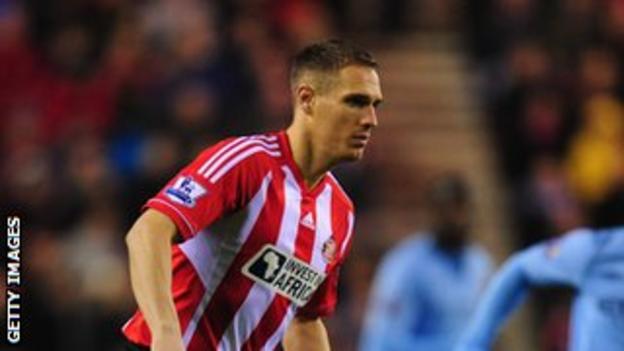 Titus Bramble and Matt Kilgallon released by Sunderland - BBC Sport