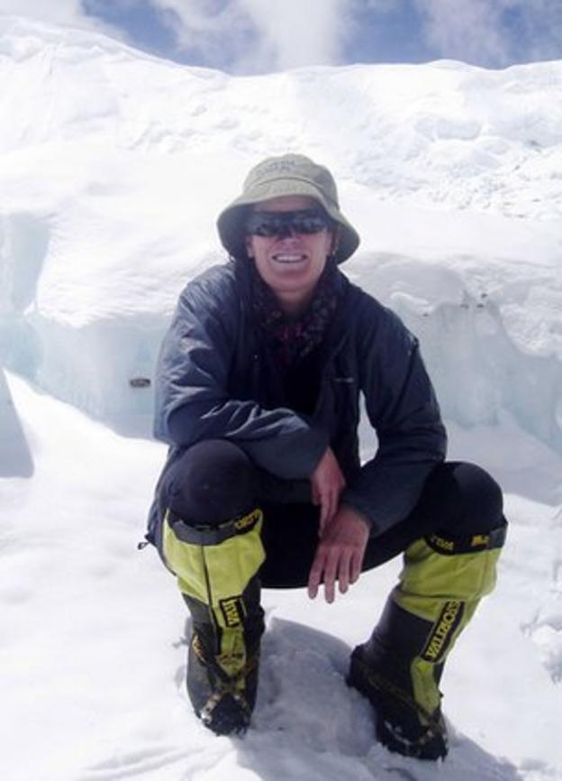 Hannah Shields in peak shape for Titanic 101k run - BBC Sport