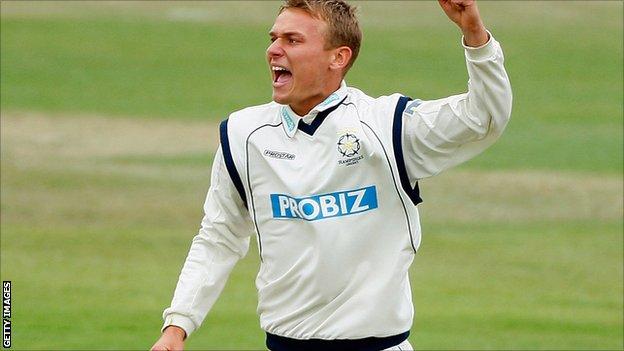 Danny Briggs signs new Hampshire contract - BBC Sport