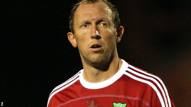 Wrexham manager Andy Morrell happy with playing cameo - BBC Sport