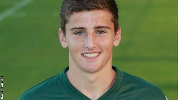 Ben Purrington: Nephew of rugby star makes Plymouth impact - BBC Sport