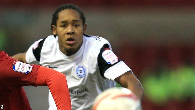 West Ham: Deal agreed to sign striker Jaanai Gordon - BBC Sport