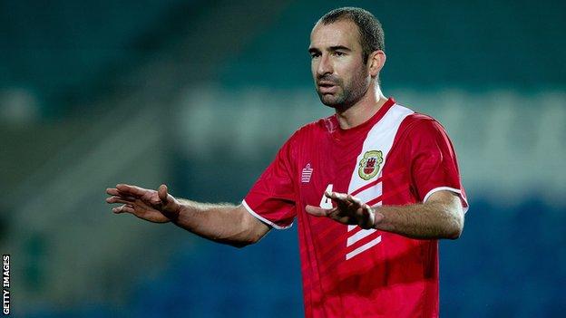 Danny Higginbotham leaves Chester to develop media career - BBC Sport