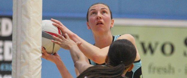 Netball Superleague: Who will be crowned champions? - BBC Sport