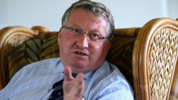 David Collier: ECB chief executive announces retirement - BBC Sport