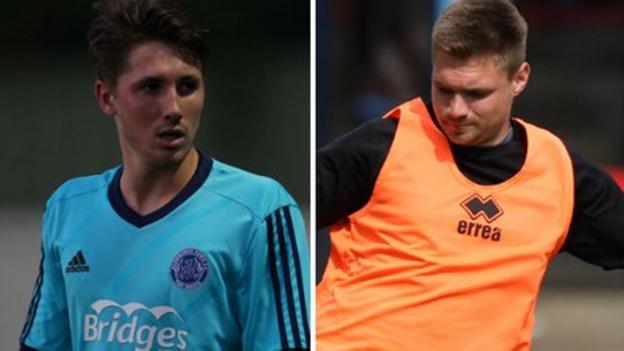 Aldershot Town sign Tom Derry and Dan Thomas - BBC Sport