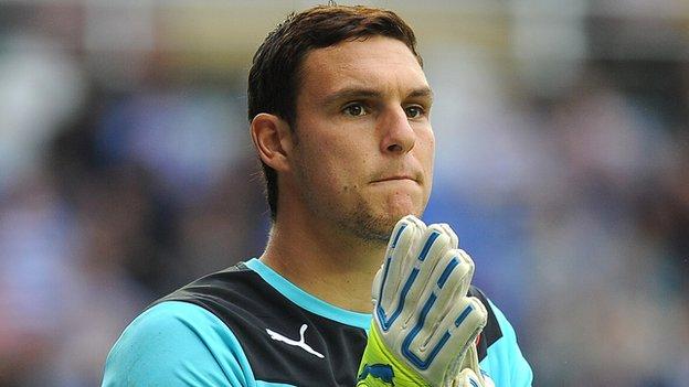 Alex McCarthy: Goalkeeper joins QPR from Reading - BBC Sport