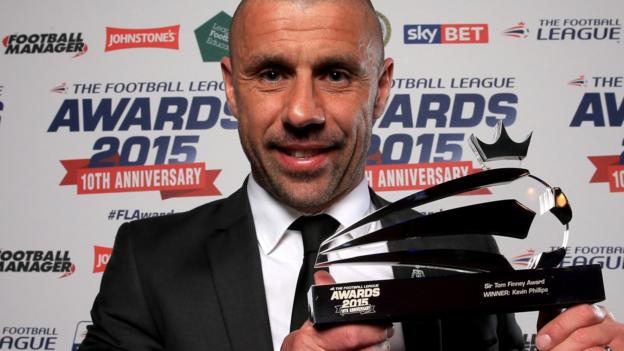 Kevin Phillips: Ex-England striker wins Football League award - BBC Sport