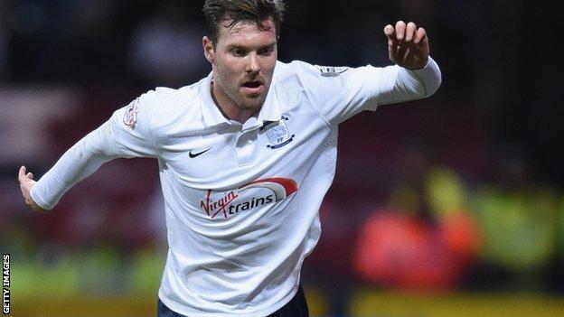 Scott Laird: Scunthorpe United sign Preston North End defender - BBC Sport