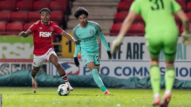 Richard Chin: Charlton take up option to extend academy-graduate ...