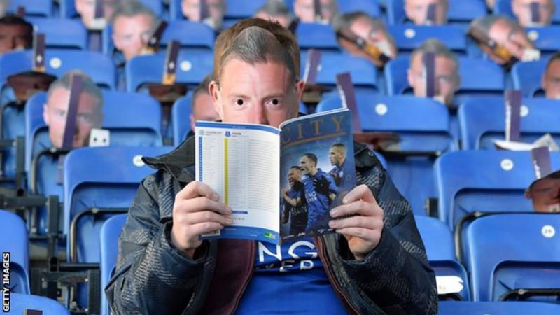 Jamie Vardy: Leicester fans wear masks to support banned striker - BBC ...