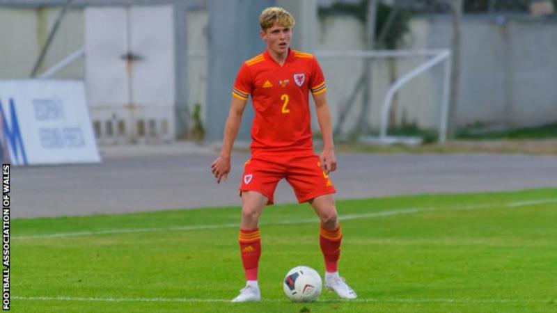 Fin Stevens: Brentford youngster eyes progress with Bees and Wales ...