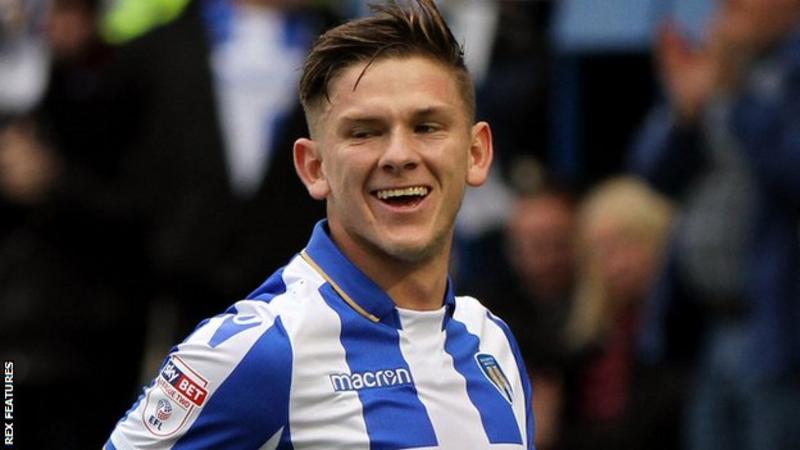 Colchester United: Sean Murray faces lay-off following knee operation ...