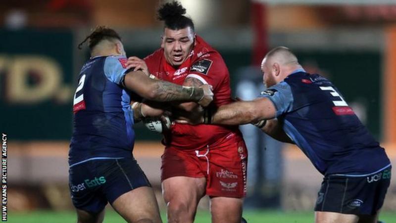 Javan Sebastian: Scarlets prop signs new contract - BBC Sport