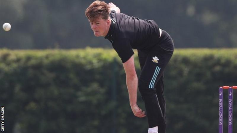 Sean Hunt: Sussex sign highly-rated teenage Surrey bowler - BBC Sport