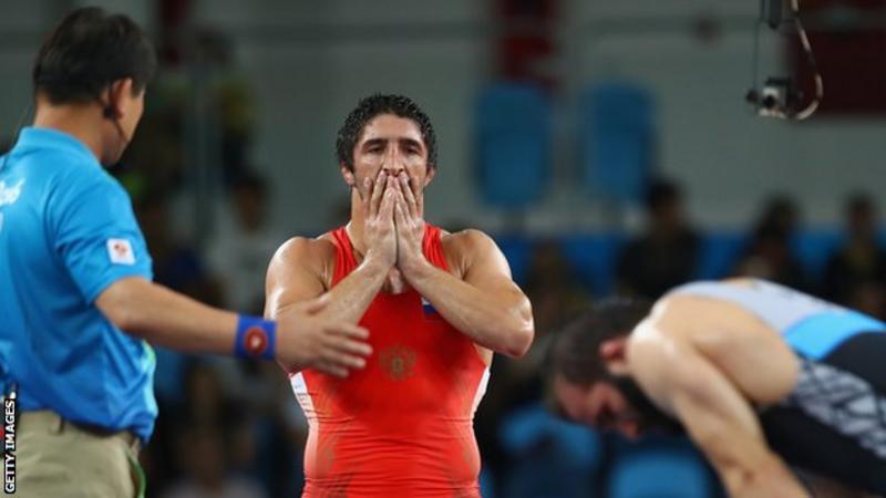 Rio Olympics 2016: Abdulrashid Sadulaev wins -86kg freestyle gold - BBC ...