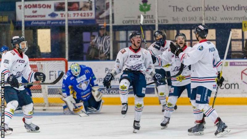 Ice hockey: Dundee Stars seal play-off date with Braehead Clan - BBC Sport
