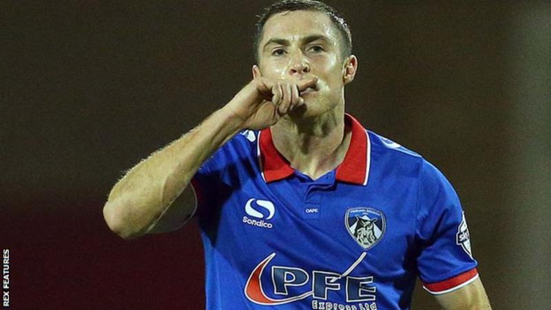 Mike Jones: Carlisle United sign midfielder following Oldham Athletic ...